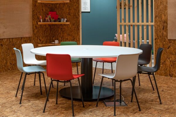 Round Meeting Tables | Meeting Tables - Fusion Office Design